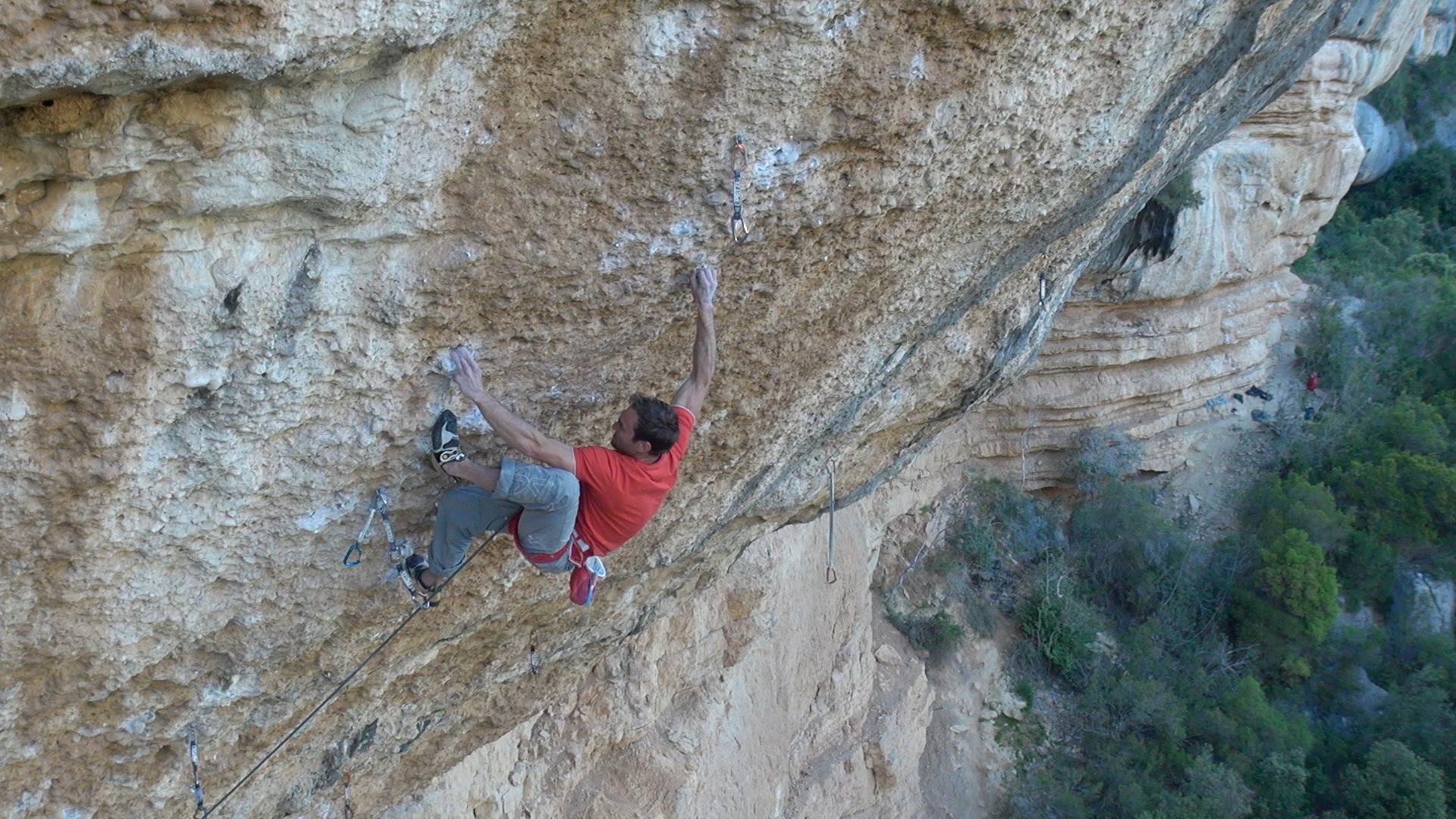 Vidéo de Mike Fuselier dans son premier 9a, Era Vella · PlanetGrimpe ...