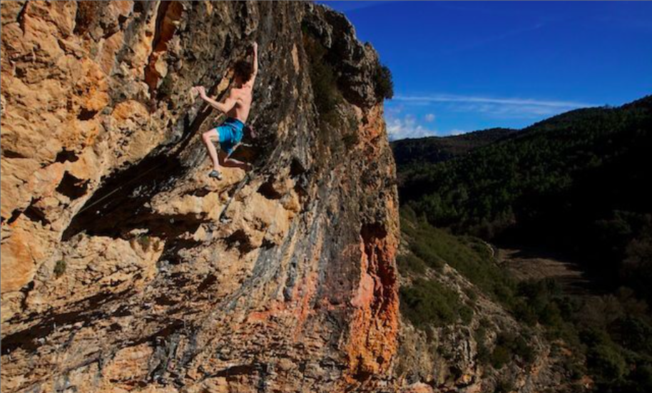 Un 8c+/9a à vue pour Adam Ondra en Espagne ! · PlanetGrimpe - Toute l ...