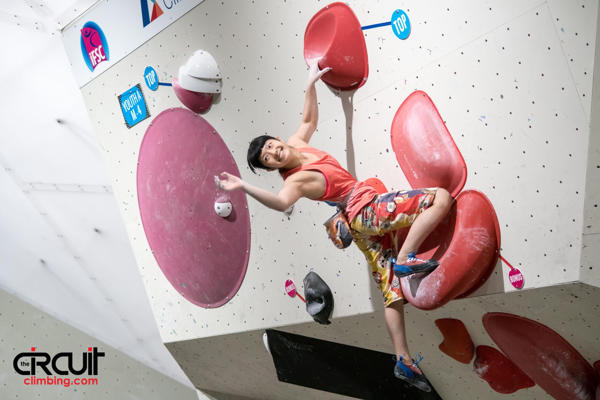 Ashima Shiraishi et Filip Schenk, champions du Monde cadets de bloc ...