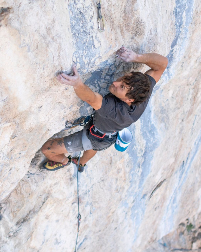 Jonathan Siegrist libère une nouvelle voie extrême près de Las Vegas ...