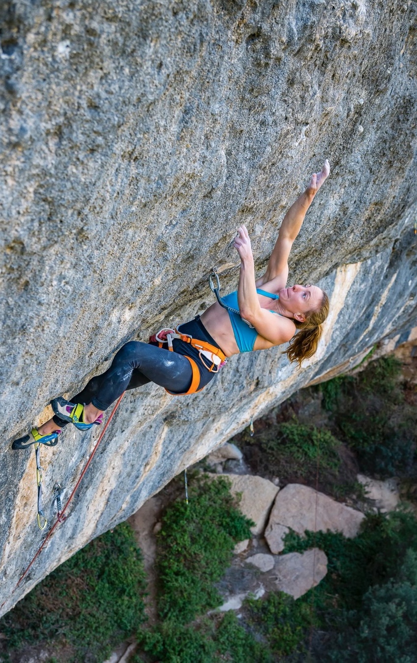 Un 8c, un 8c/+ et un 8c+ pour la grimpeuse américaine Michaela Kiersch ! · PlanetGrimpe - Toute ...