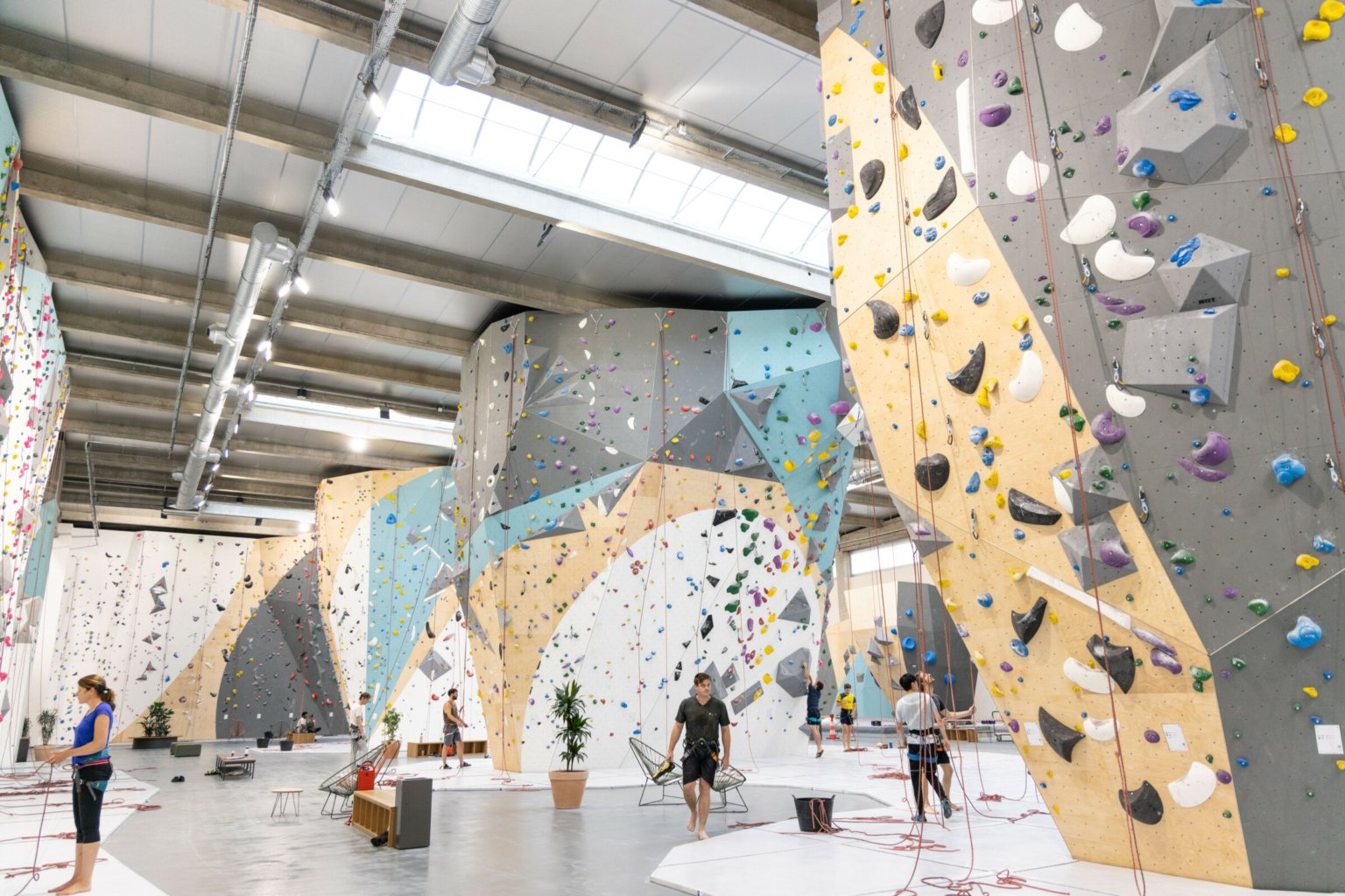 100 salles d’ici 2030 ! Voilà l’objectif ambitieux fixé par François ...